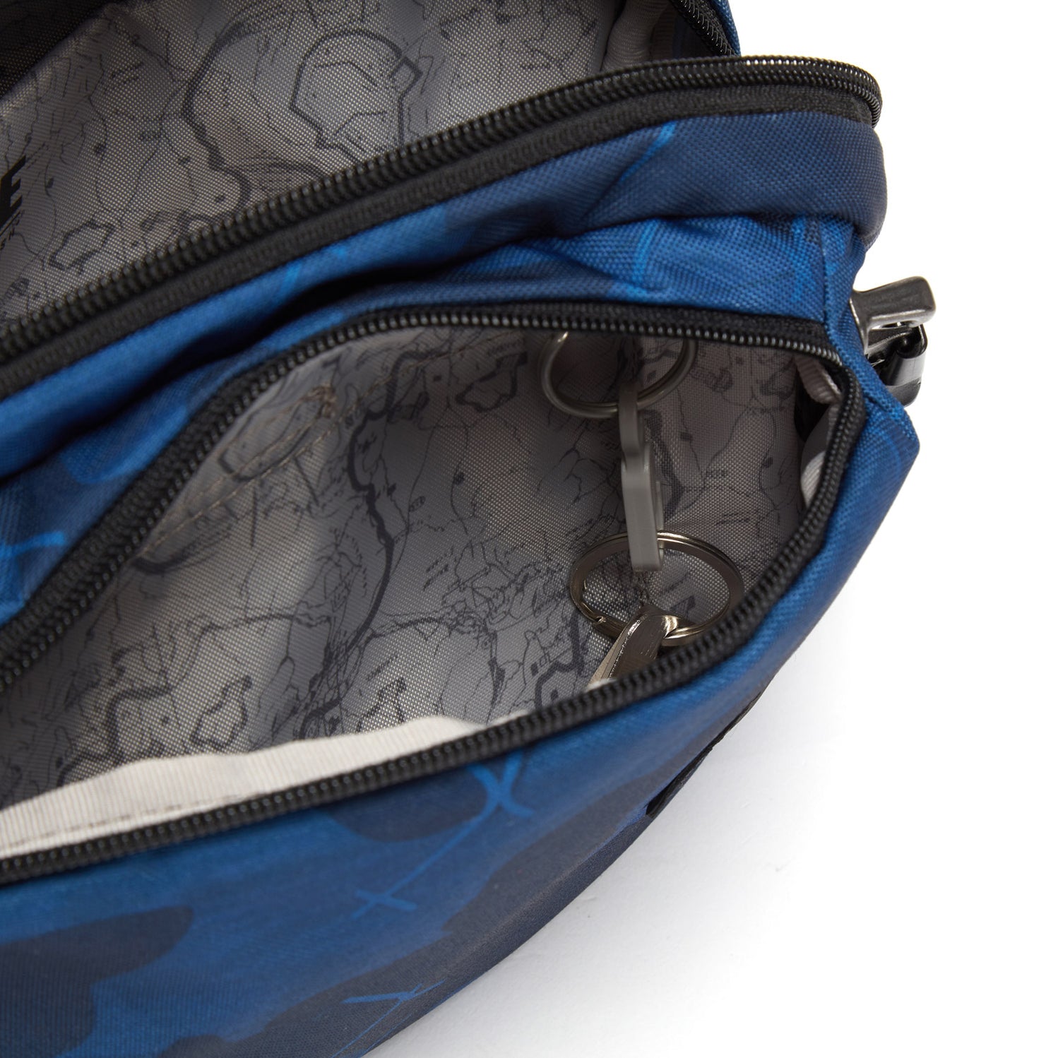 Pacsafe V Anti-Theft Hip Pack — Jet-Setter.ca